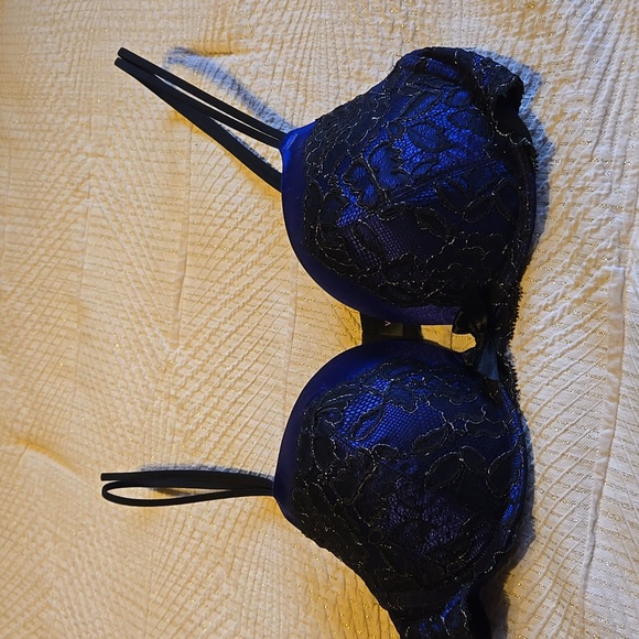 Victoria's Secret | Intimates & Sleepwear | Very Sexy Plunge Pushup ...